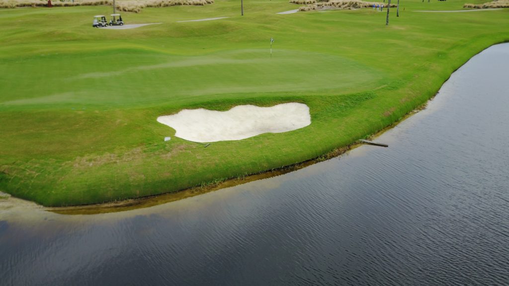 Proactive Golf Course Pond Management: Captivate & Challenge Players