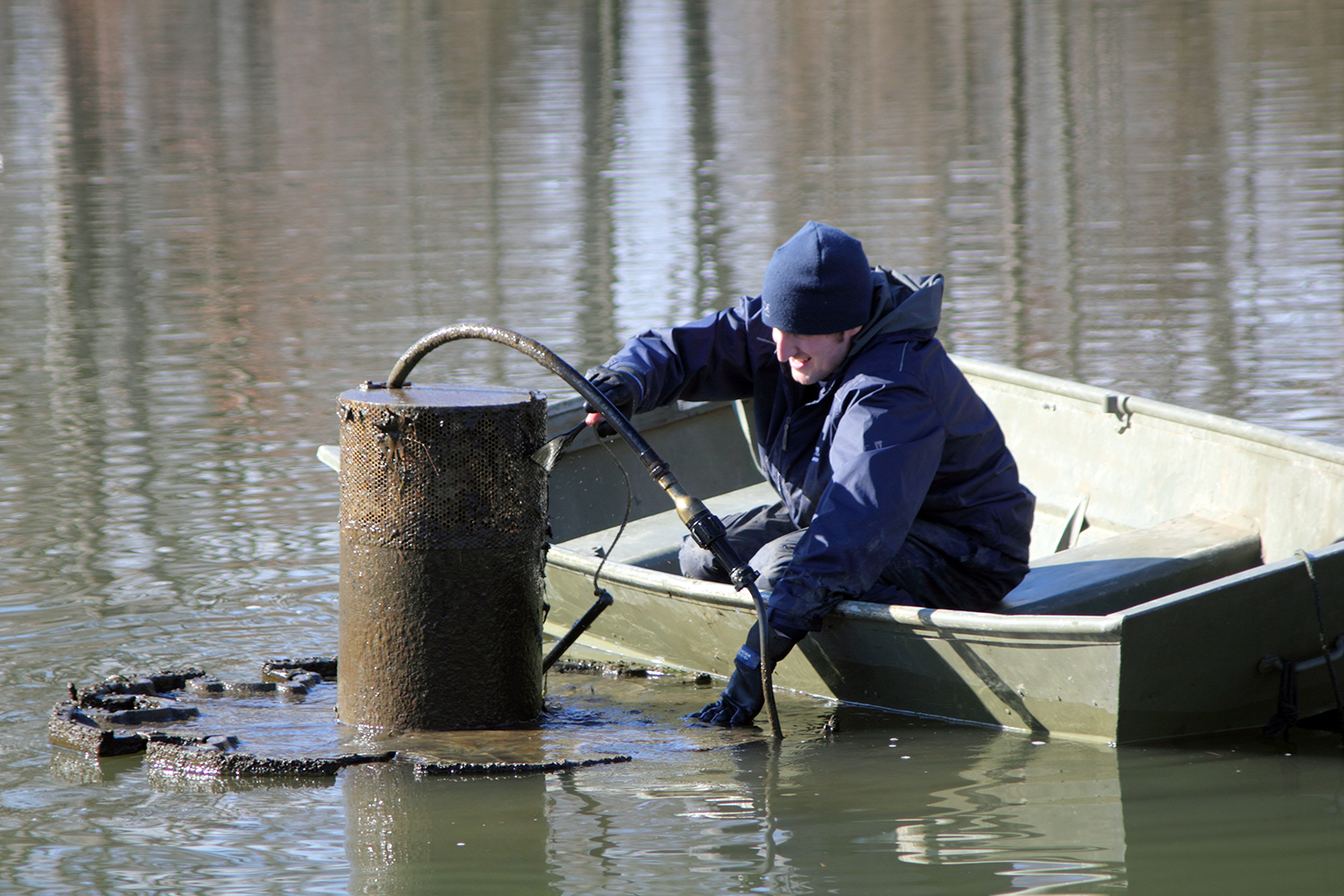 Nutrient Loading: Cultural Practices and Stormwater Pond Management