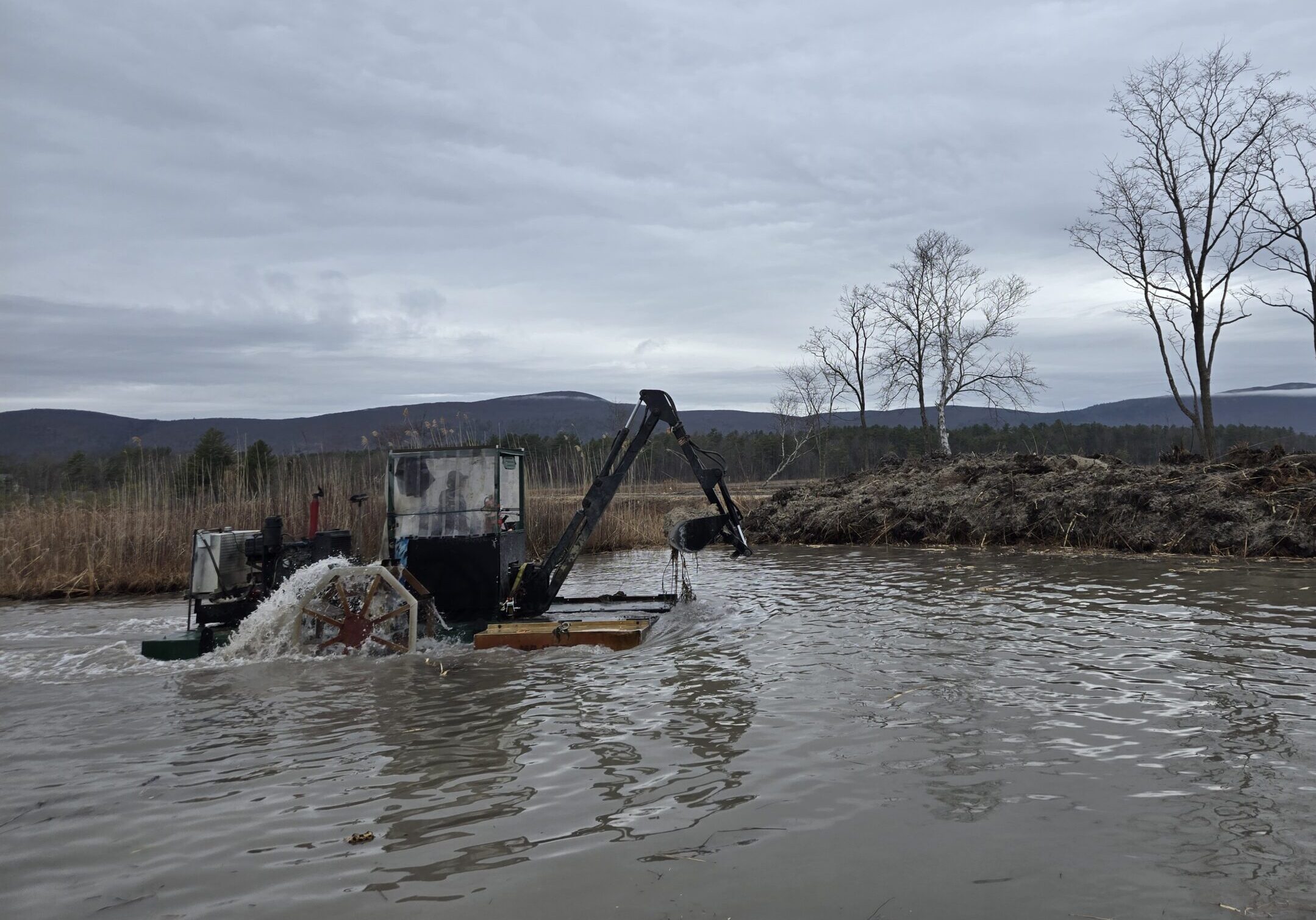 Why Hydro-raking Is Becoming a Popular Lake Management Tool